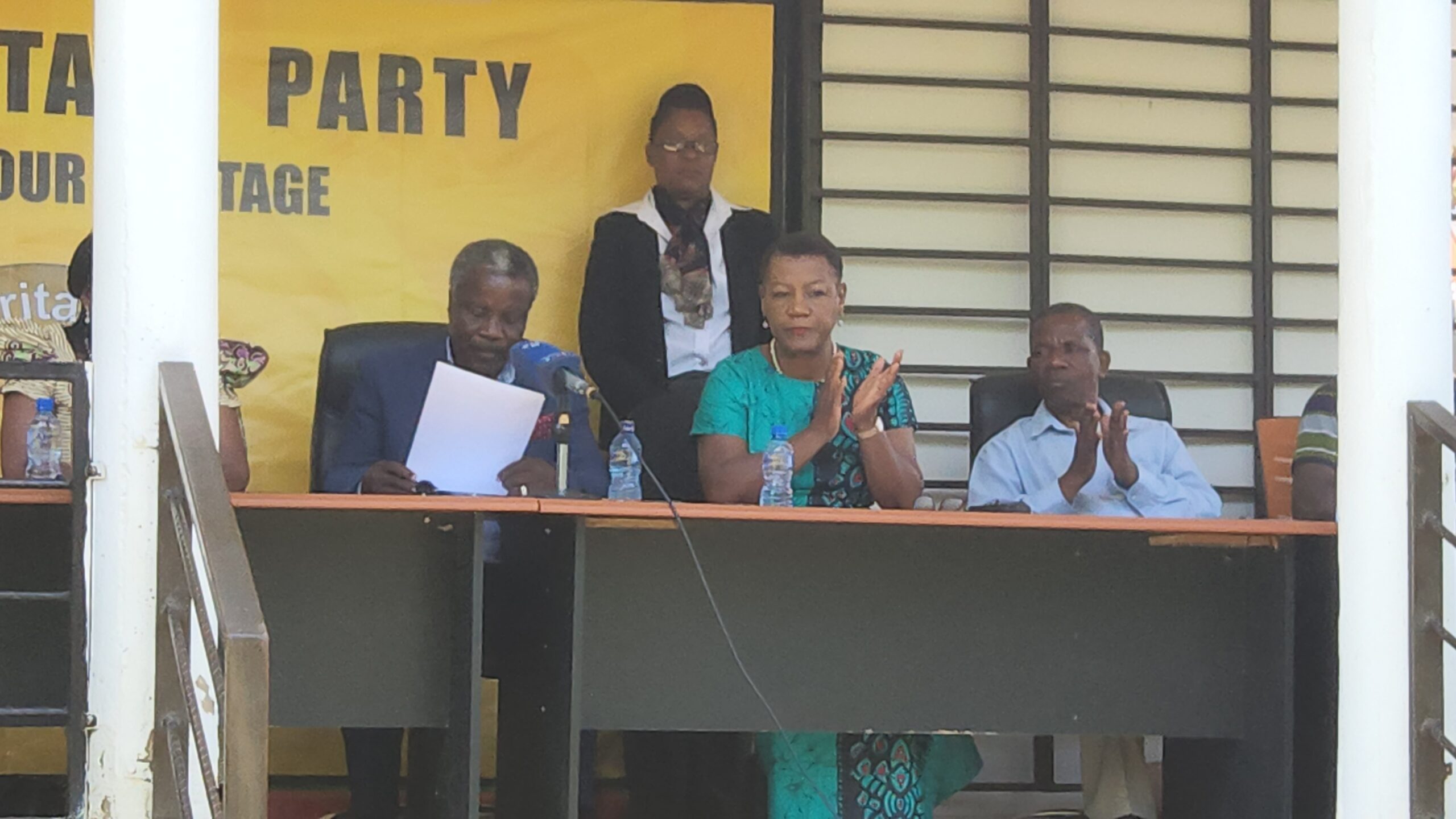 Crisis engulfs MDC, as former party chieftains Moyo, Mikosa defect to ...