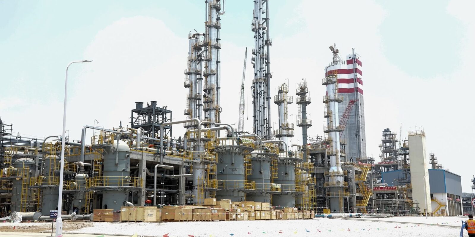 Hichilema commissions urea, power plants, hails milestone in ...