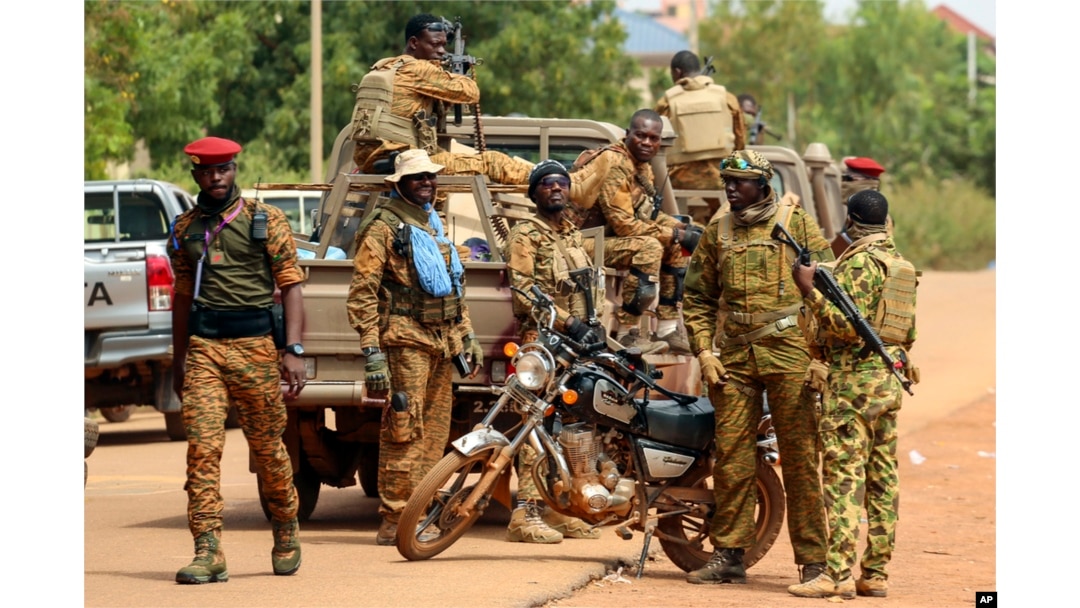 Human Rights Watch accuses Burkina Faso army, militias, Jihadists of ...