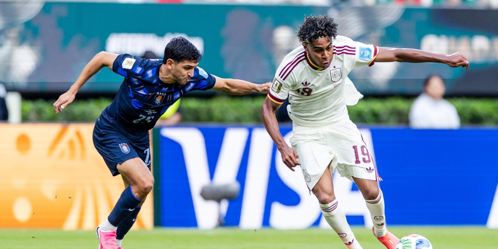 Spain sink Uruguay with 1-0 win to top Group H at World Cup | Zambia ...